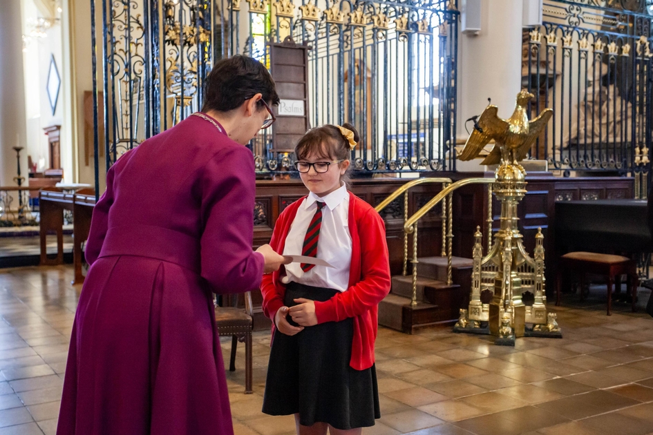 School Bishop's Badge for one star pupil - News - Holy Trinity Dinting ...