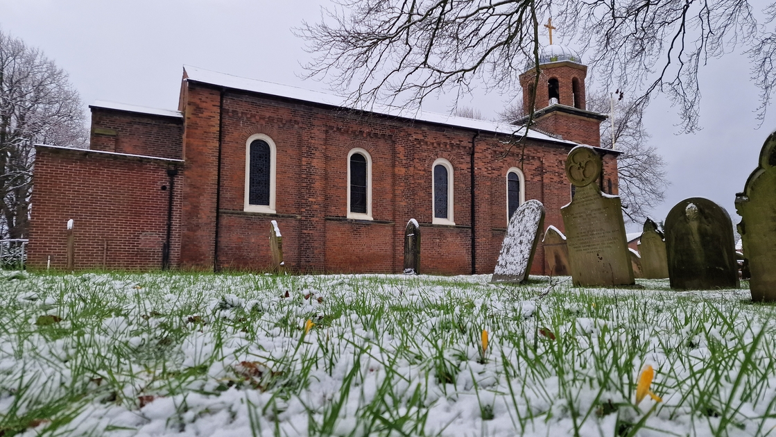 A snowy morning in Freckleton - News - Holy Trinity Church, Freckleton ...