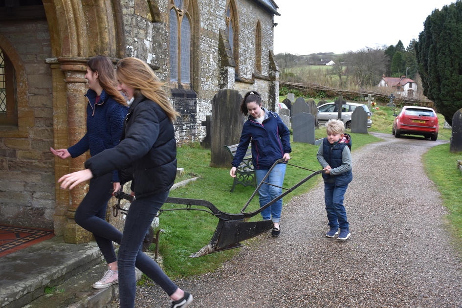 Our Vicar's Message for Epiphany 2 and Plough Sunday - News - St Martin ...