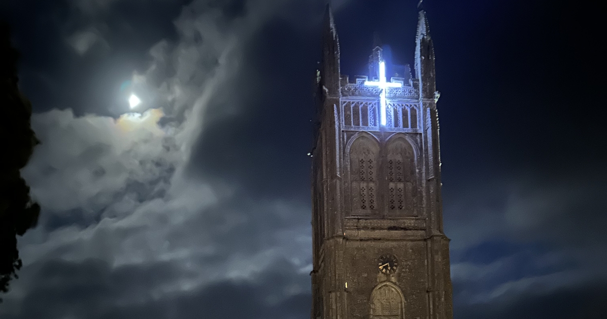 Christmas Crosses Light the village once again - News - Probus: St ...