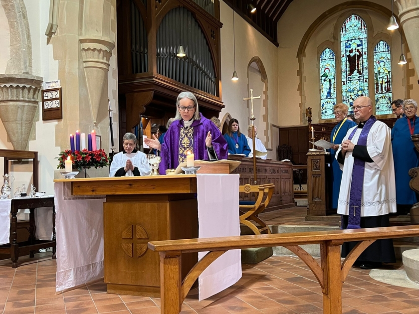 Bishop Ruth visits St Peter's - News - St Peter's Church, Selsey - A ...