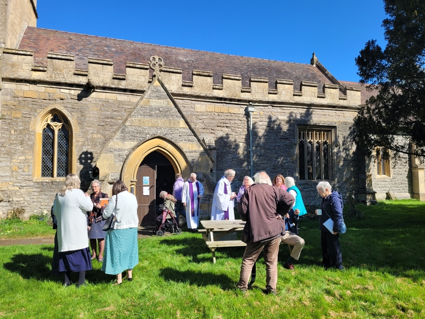 Beautiful Sunny Sunday - News - St Peter's Church, Hinton on the Green ...