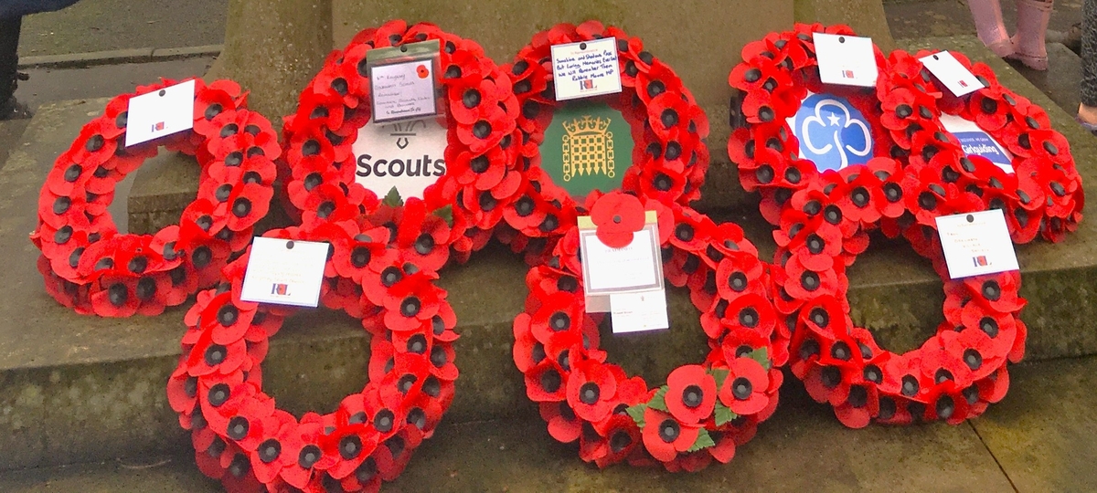 VILLAGE Remembrance Day Service in Oakworth Park at the Cenotaph - News ...