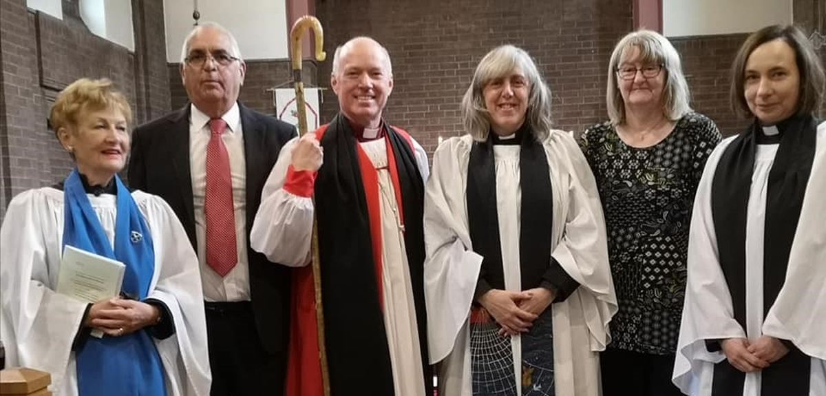 Revd Zoe commissioned as Vicar and Area Dean - News - St Simon & St ...