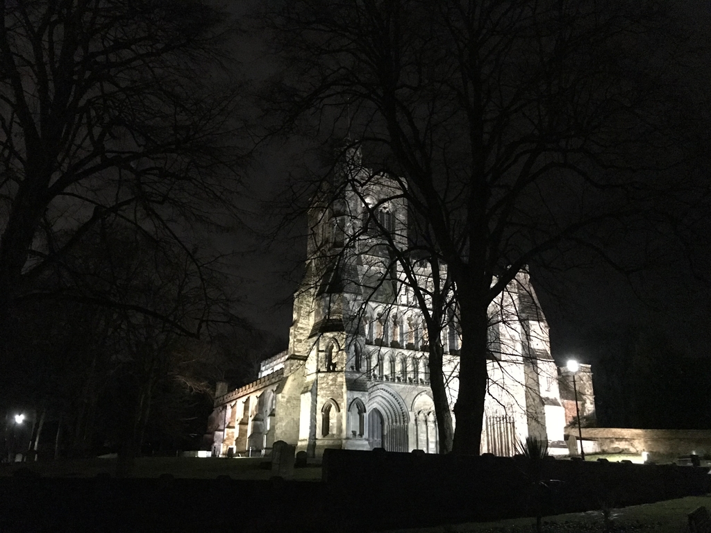 Dunstable Priory Church - A Church Near You